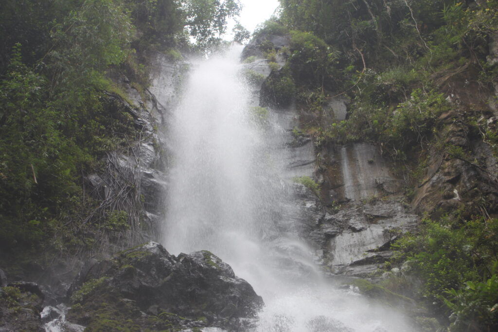 WISATA ALAM CURUG 7 CIBOLANG PANJALU-CIAMIS – MAS Al-Hikmah